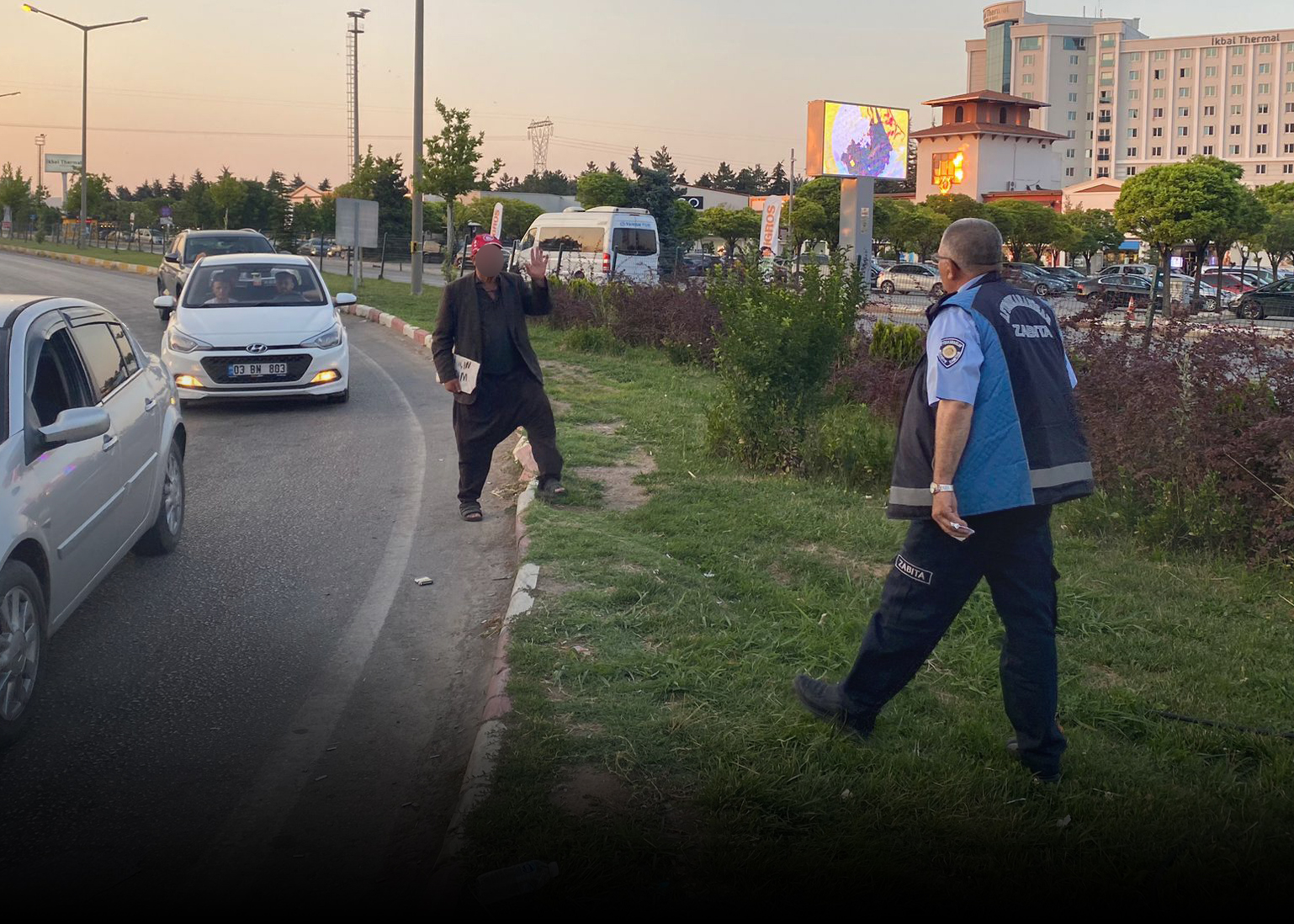 ZABITA DİLENCİLERE GÖZ AÇTIRMIYOR
