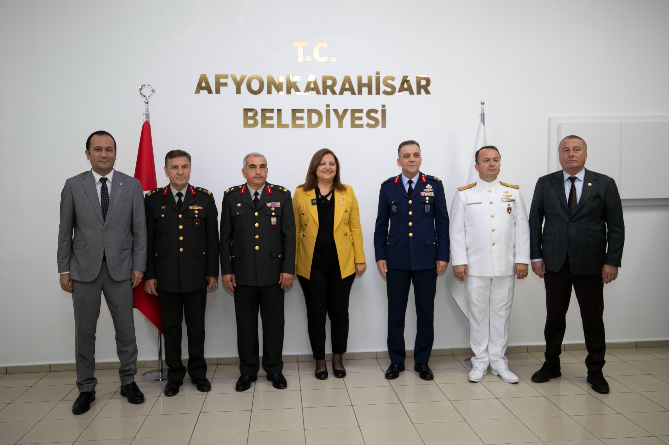 İL PROTOKOLÜ VE KOMUTANLARDAN BAŞKANIMIZA ZİYARET